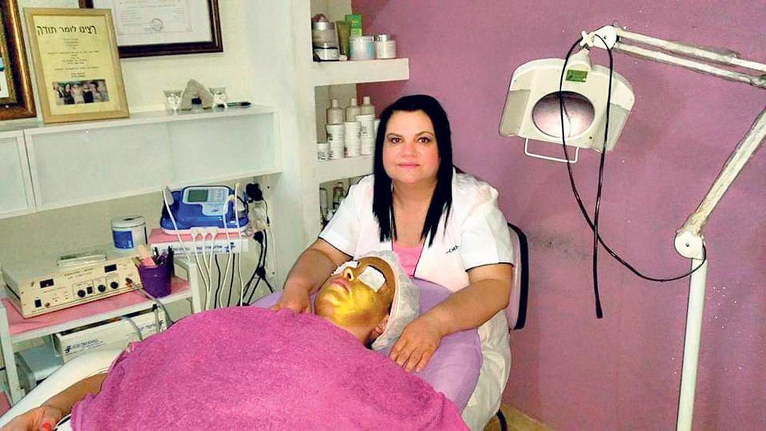 עמירה שריקר - קוסמטיקאיות מוסמכות תמ״ת בישראל